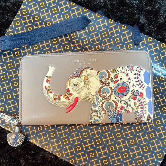 Tory Burch | Bags | Tory Burch Elephant Zip Continental Wallet | Poshmark